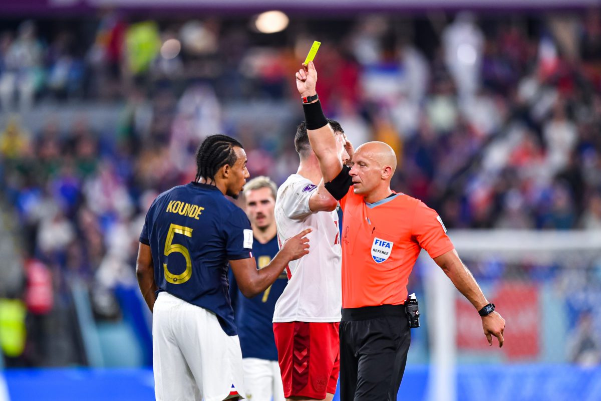 L'arbitre de la finale de la Coupe du Monde sera le même arbitre que ...