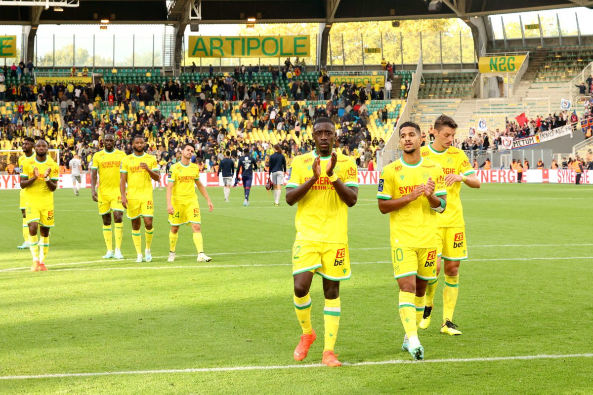 « Je n’oublierai jamais ces trois ans et demi passés dans ce club » Dennis Appiah fait ses ...