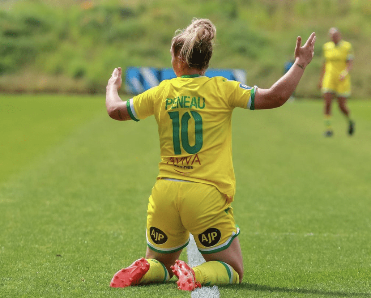 Après Lorgeré, Le Moguédec, Nassi et Lelarge c'est au tour de Peneau de ...